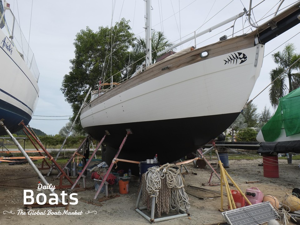 1983 Hans Christian 38T for sale. View price, photos and Buy 1983 Hans ...