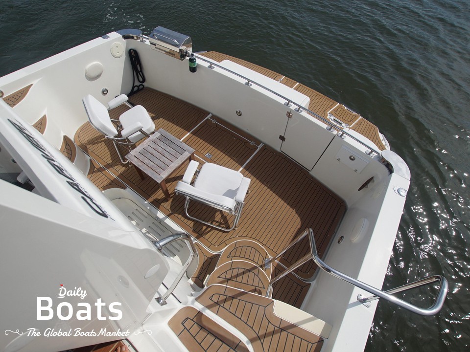 2004 Carver 564 Cockpit Motor Yacht for sale. View price, photos and ...