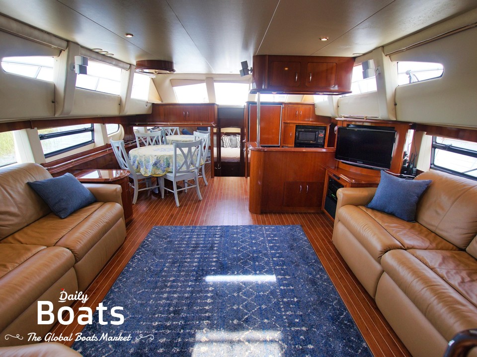 2004 Carver 564 Cockpit Motor Yacht for sale. View price, photos and ...