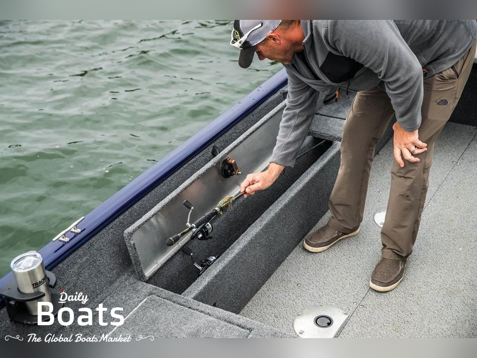 2019 Tracker Pro Guide V-16 Wt for sale. View price, photos and Buy ...