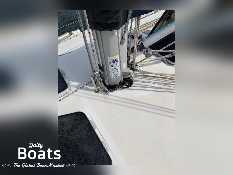 1988 Hunter Legend 45 for sale. View price, photos and Buy 1988 Hunter ...