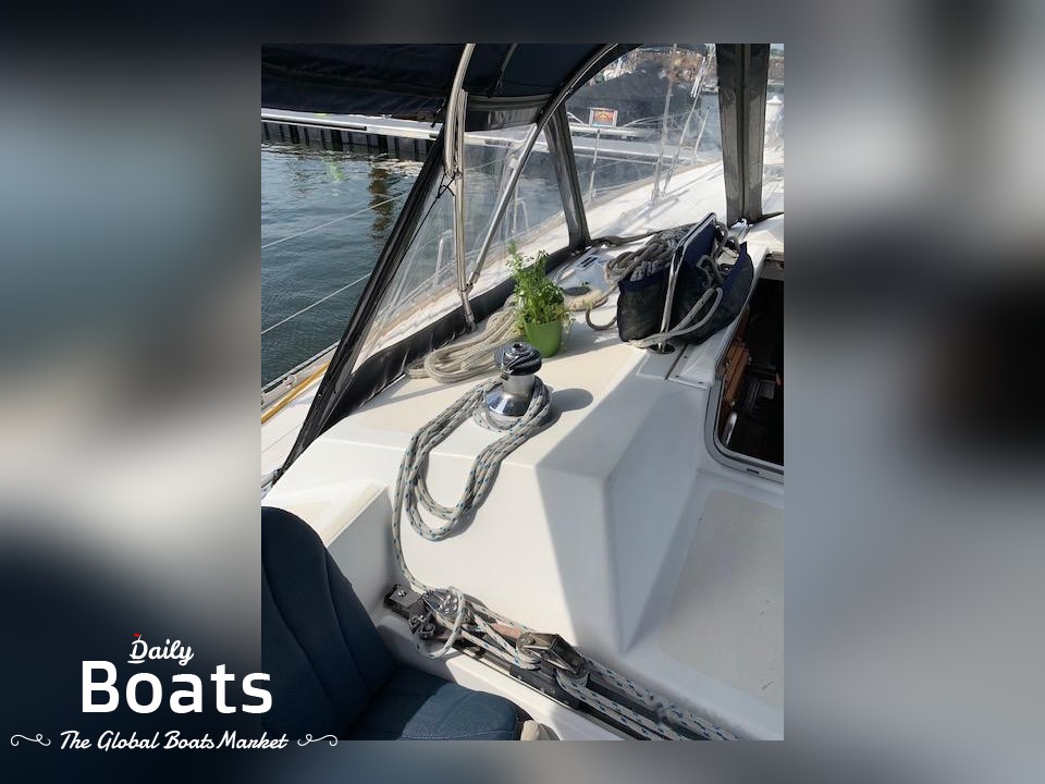 1988 Hunter Legend 45 for sale. View price, photos and Buy 1988 Hunter ...