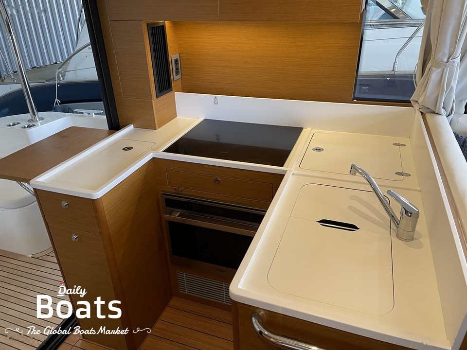 2021 Beneteau Swift Trawler 41 for sale. View price, photos and Buy 2021 Beneteau Swift Trawler ...