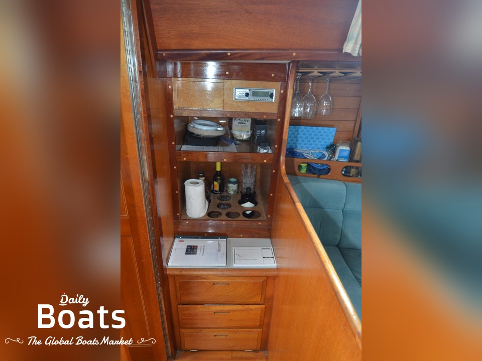 1977 Ericson 39B for sale. View price, photos and Buy 1977 Ericson 39B ...