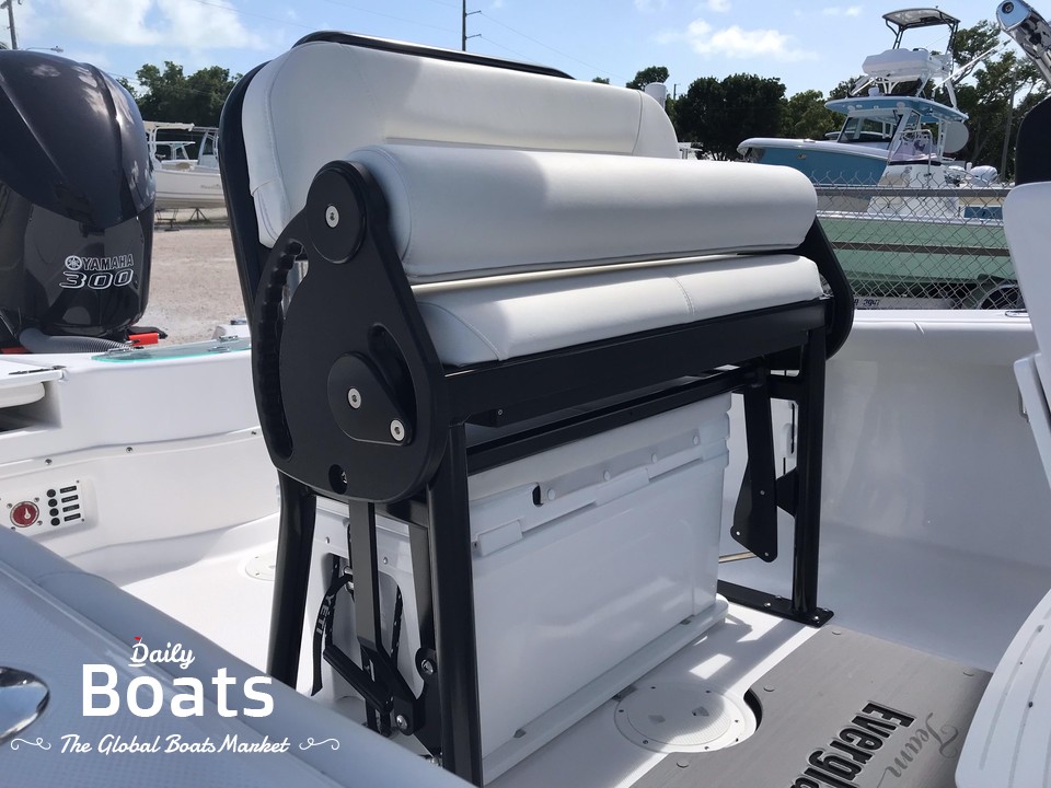 2022 Everglades 243Cc for sale. View price, photos and Buy 2022 ...