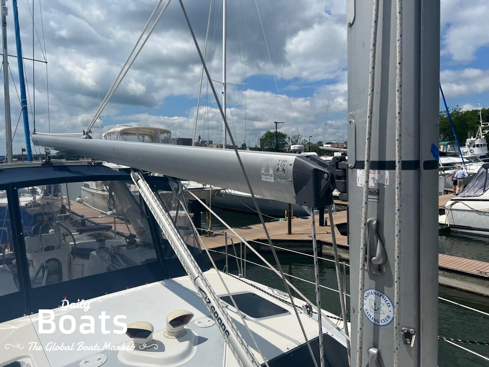 1997 Hunter 430 for sale. View price, photos and Buy 1997 Hunter 430 ...