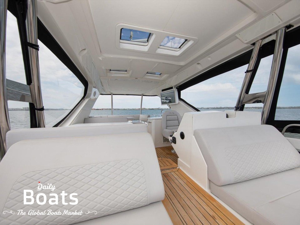 2017 Sea Ray 590 Flybridge for sale. View price, photos and Buy 2017 ...