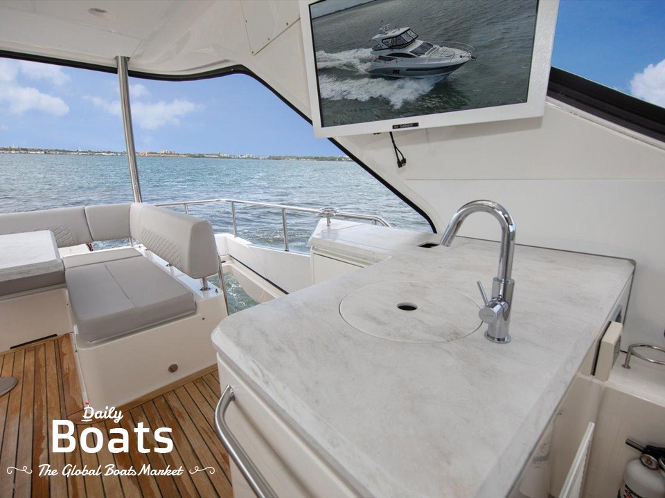 2017 Sea Ray 590 Flybridge for sale. View price, photos and Buy 2017 ...