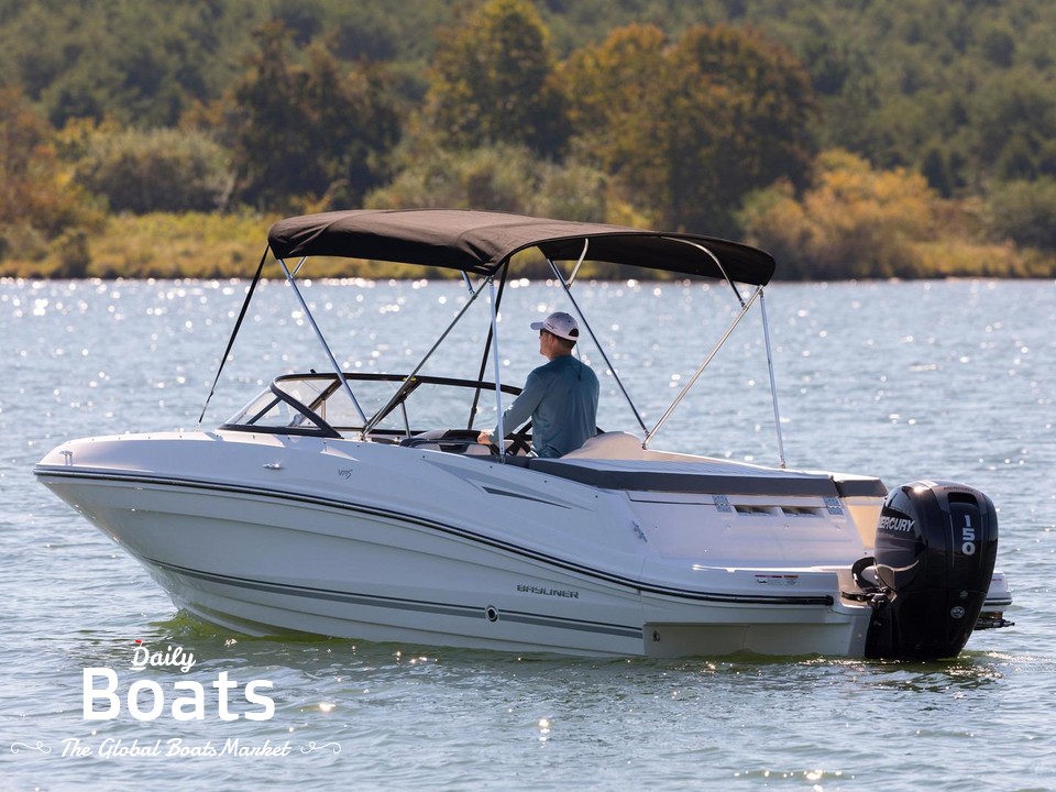 2022 Bayliner Vr5 Bowrider for sale. View price, photos and Buy 2022 ...