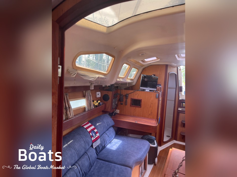 2001 Hunter 340 for sale. View price, photos and Buy 2001 Hunter 340 ...