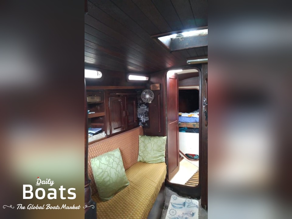 1991 Adams Yacht 35 for sale. View price, photos and Buy 1991 Adams ...