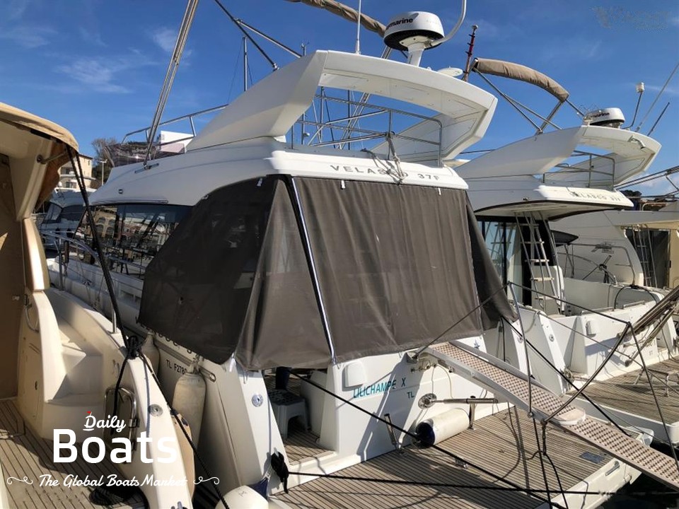 2015 Jeanneau Velasco 37 for sale. View price, photos and Buy 2015 ...