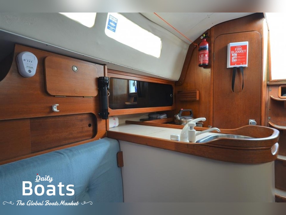 1994 Hunter Horizon 32 Crusader for sale. View price, photos and Buy ...