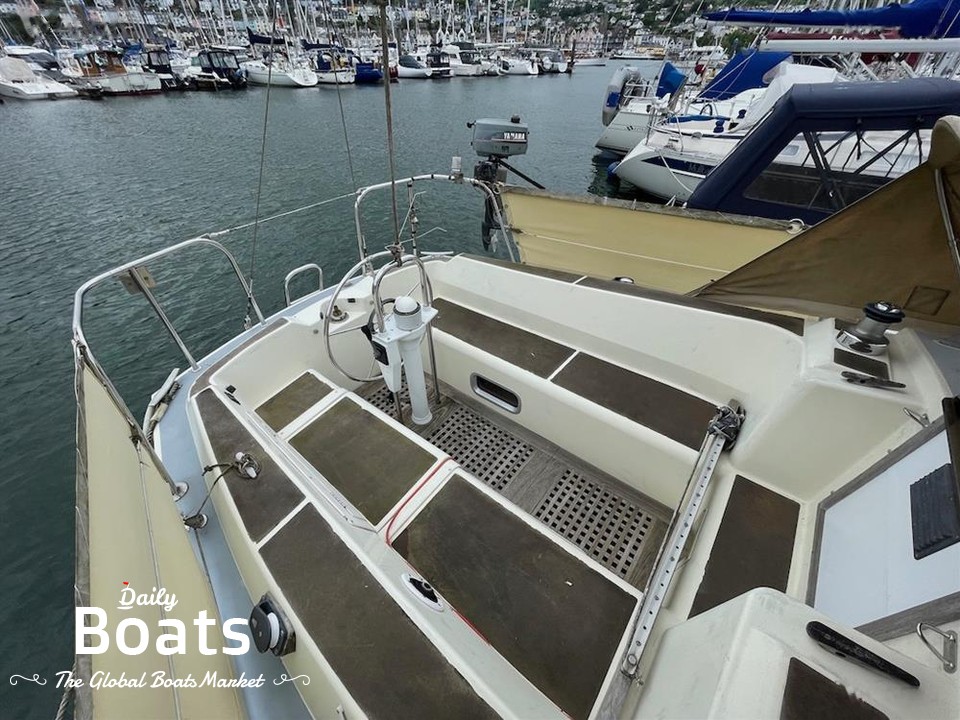 1986 Westerly Fulmar for sale. View price, photos and Buy 1986 Westerly ...