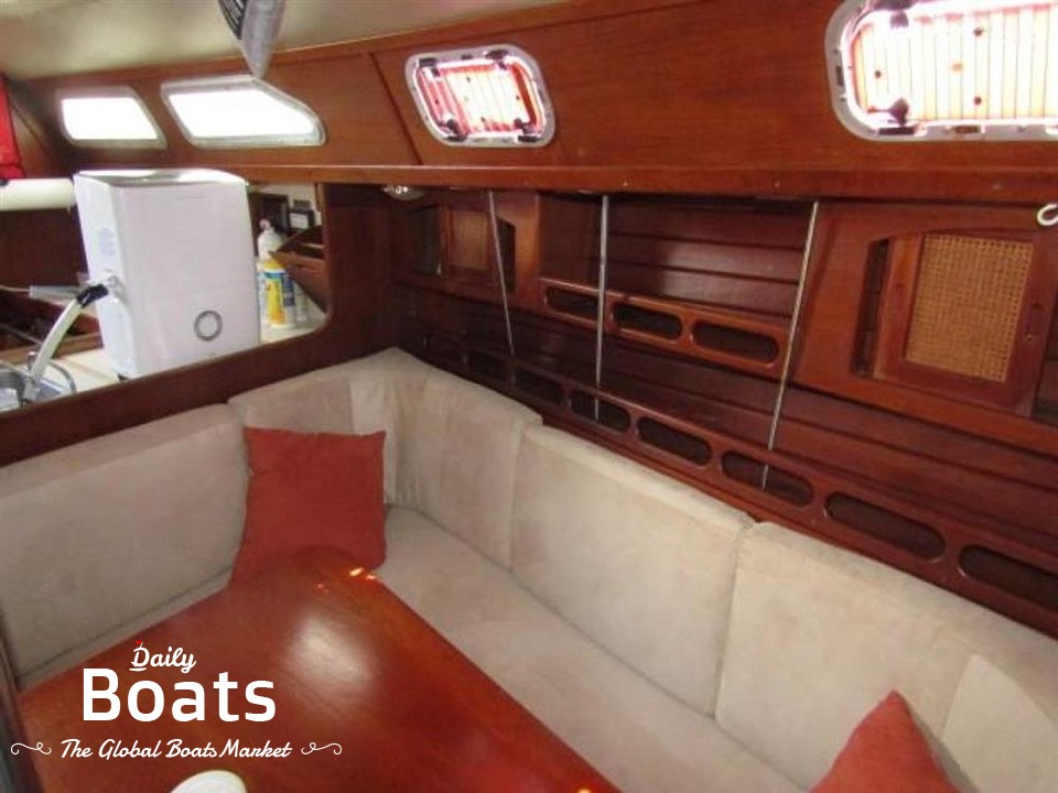 1988 Ericson 38-200 for sale. View price, photos and Buy 1988 Ericson ...