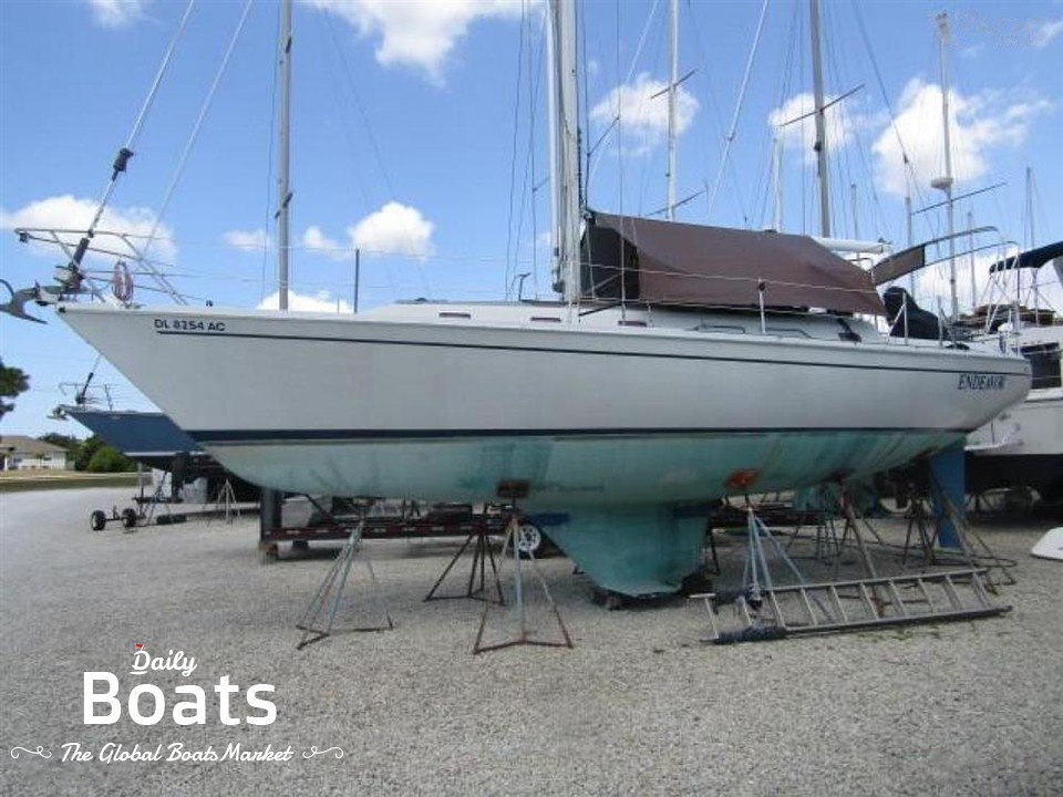 1988 Ericson 38-200 for sale. View price, photos and Buy 1988 Ericson ...