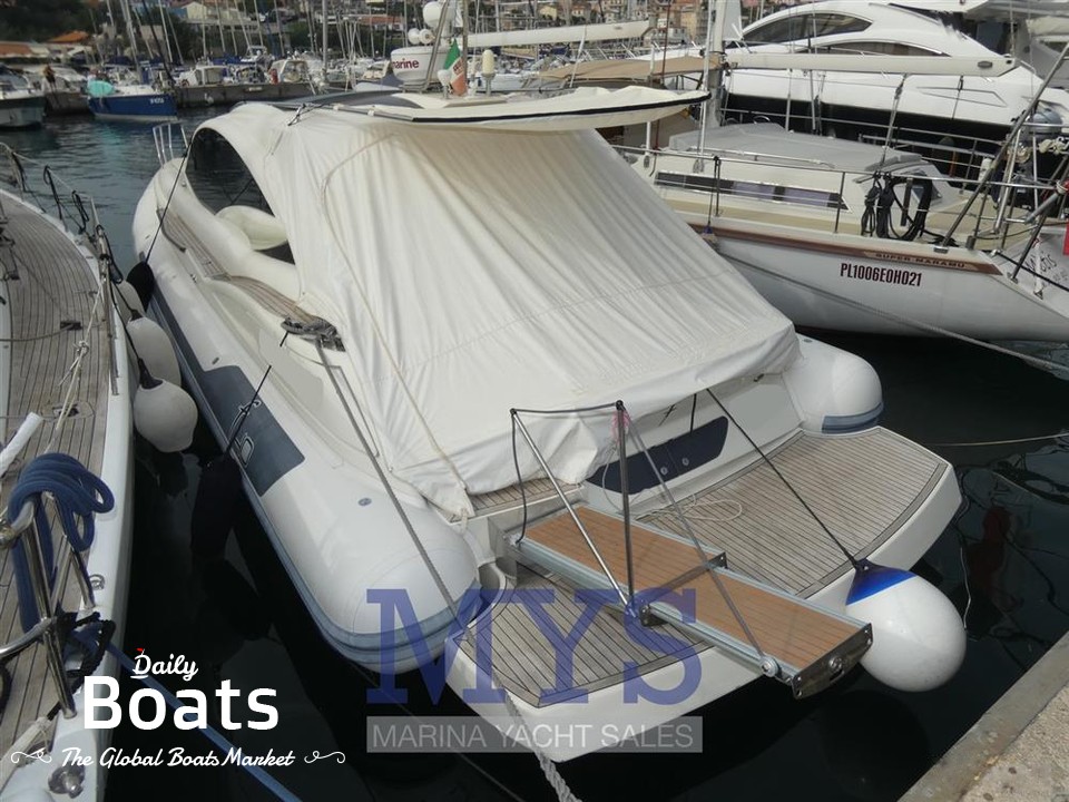 2009 Custom-F-Line F40 for sale. View price, photos and Buy 2009 Custom ...