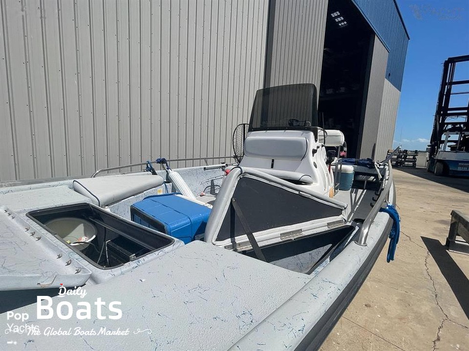 2004 Blue Wave Boats 220 for sale. View price, photos and Buy 2004 Blue ...