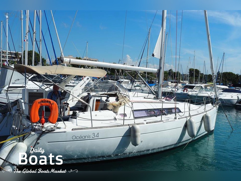 2010 Bénéteau Boats Oceanis 34 for sale. View price, photos and Buy ...