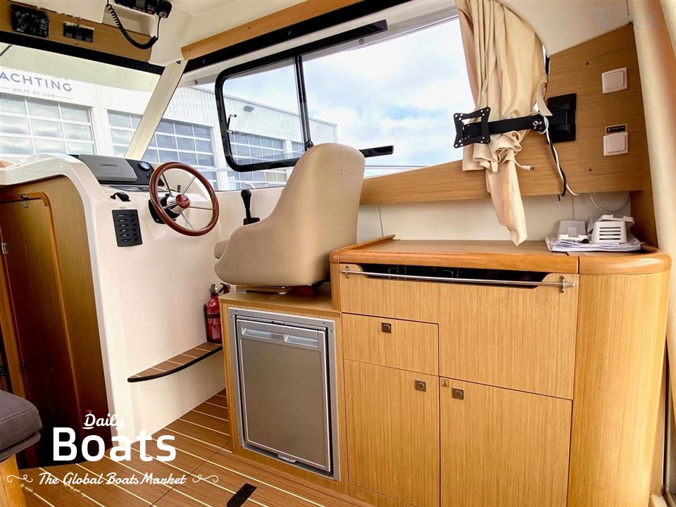 2011 Jeanneau Merry Fisher 8 for sale. View price, photos and Buy 2011 ...