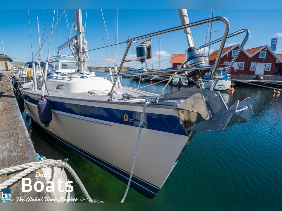 2004 Hallberg Rassy 37 for sale. View price, photos and Buy 2004 ...
