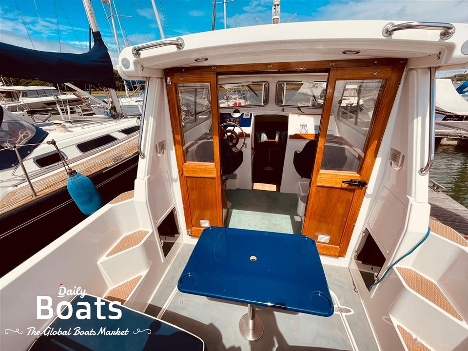 2003 Hardy Motor Boats Mariner 25 for sale. View price, photos and Buy ...