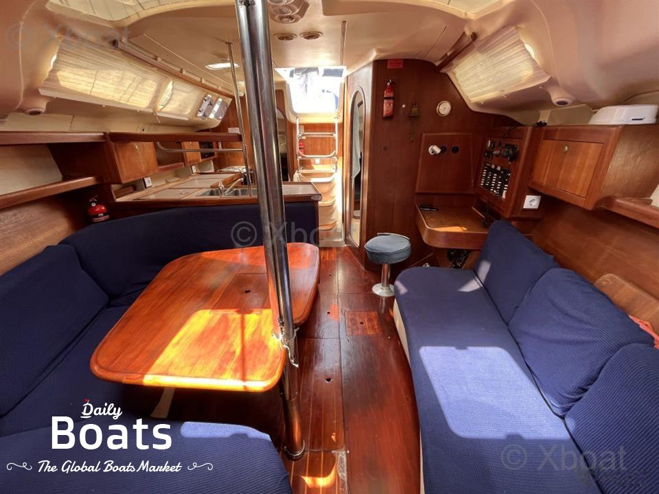 1998 Hunter 376 for sale. View price, photos and Buy 1998 Hunter 376 ...