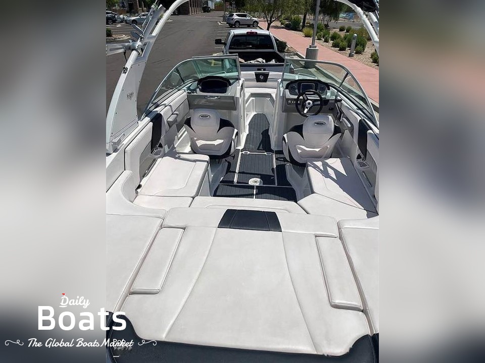 2019 Chaparral Boats 23 for sale. View price, photos and Buy 2019 ...