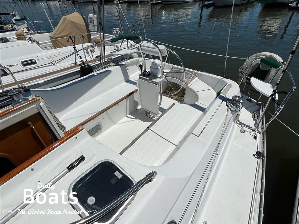 1997 Bénéteau Boats Oceanis 321 for sale. View price, photos and Buy ...