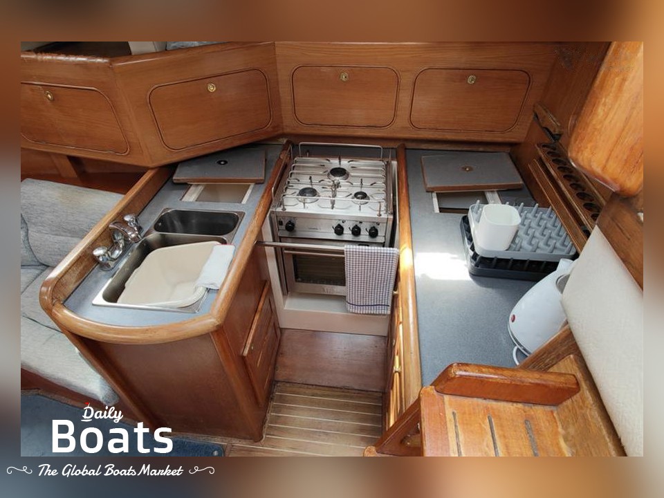 1997 Westerly Oceanquest на продажу. Посмотреть цену, фотографии и ...