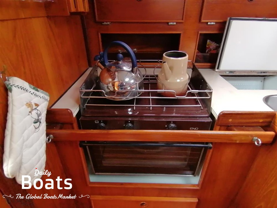 1987 Jeanneau Sun Rise 34 for sale. View price, photos and Buy 1987 ...