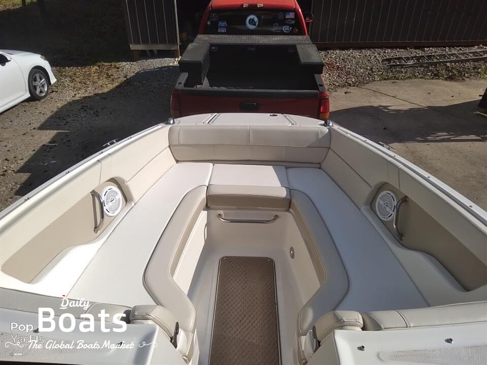 2013 Sea Ray Boats 240 Sundeck for sale. View price, photos and Buy ...