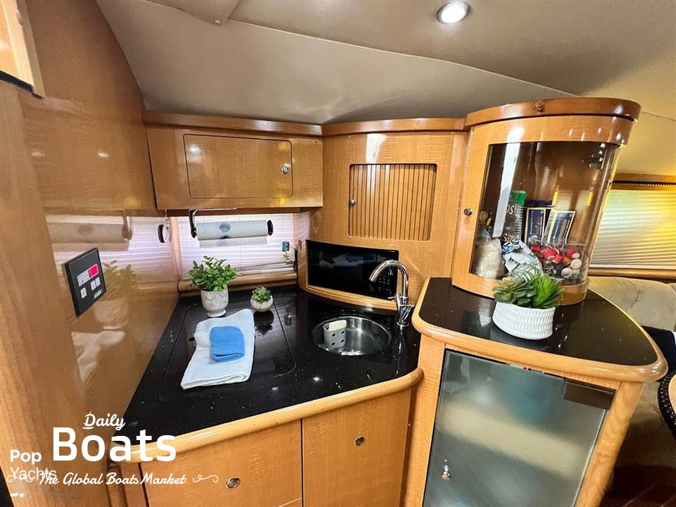 2009 Larson Boats 370 Cabrio Daycruiser for sale. View price, photos ...