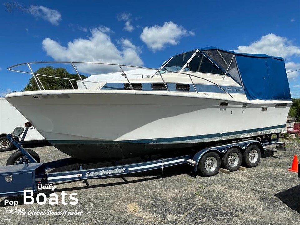 1985 Chris-Craft Commander 282 for sale. View price, photos and Buy ...