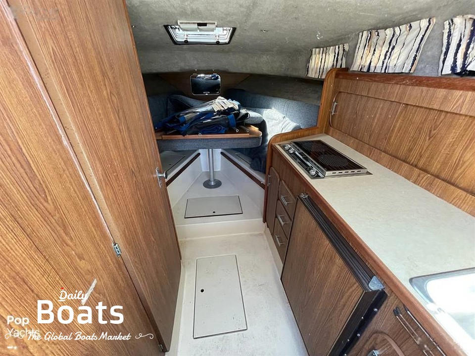 1985 Chris-Craft Commander 282 for sale. View price, photos and Buy ...