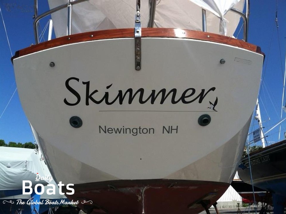 2001 Morris Yachts 28 Linda for sale. View price, photos and Buy 2001 ...