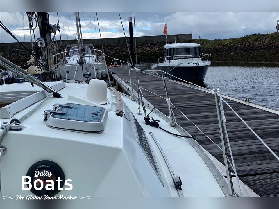 1988 Moody 28 for sale. View price, photos and Buy 1988 Moody 28 #348981