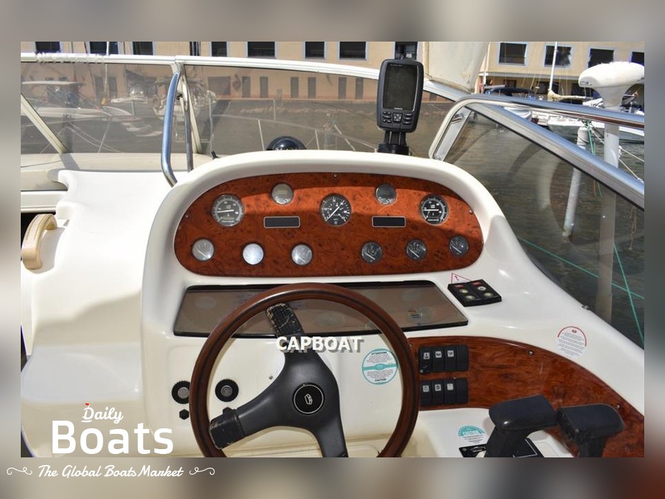 1997 Cranchi 29 Giada for sale. View price, photos and Buy 1997 Cranchi ...