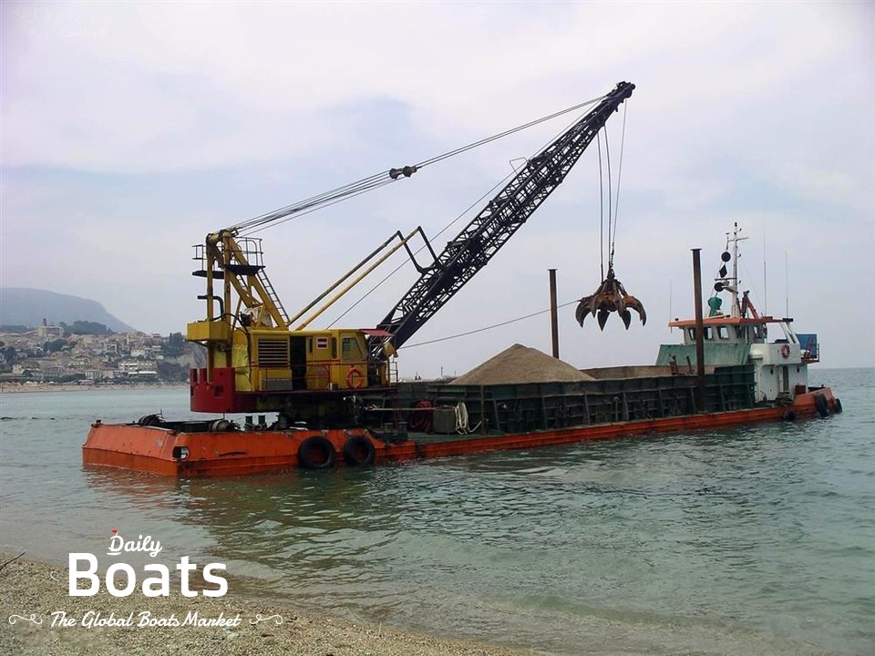 1982 Commercial Boats Self Propelled Crane Barge for sale. View price ...
