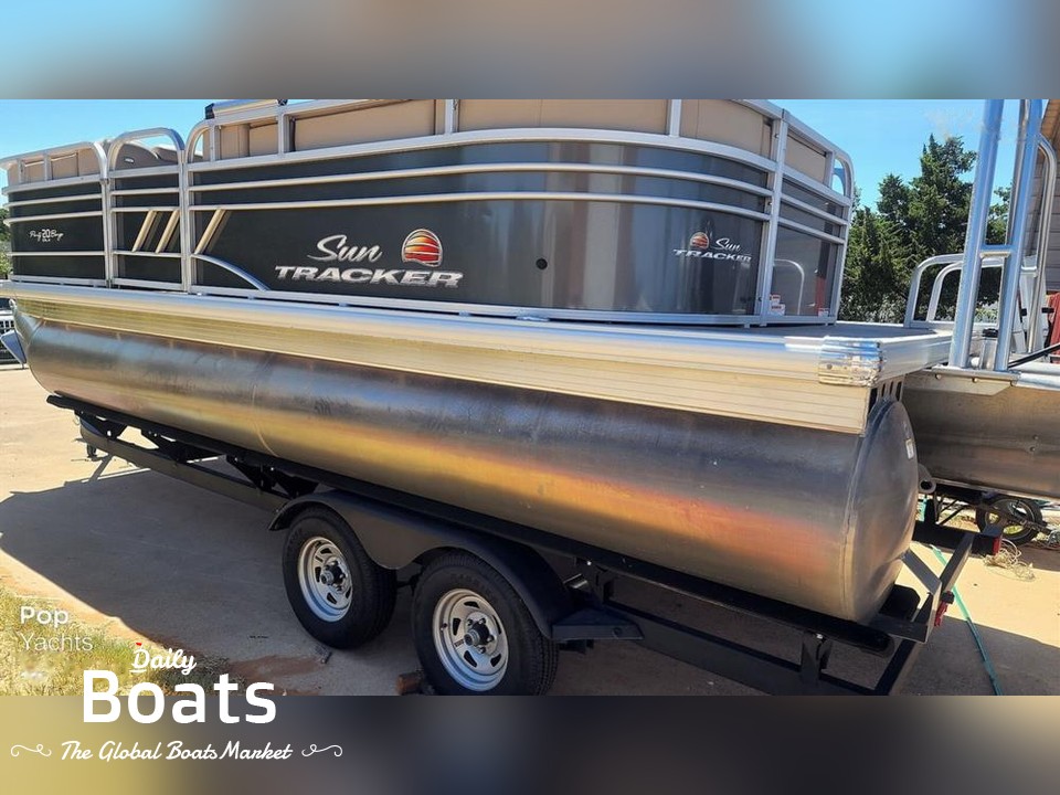 2022 Sun Tracker 20 Party Barge for sale. View price, photos and Buy ...