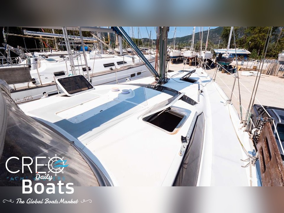1996 Hunter Legend 430 for sale. View price, photos and Buy 1996 Hunter ...