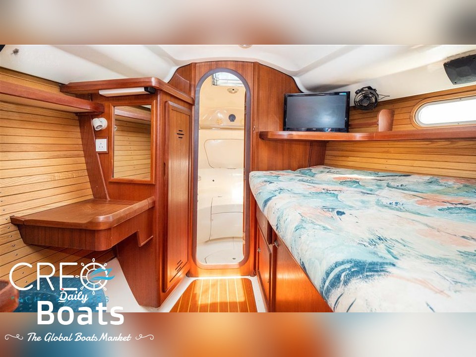1996 Hunter Legend 430 for sale. View price, photos and Buy 1996 Hunter ...