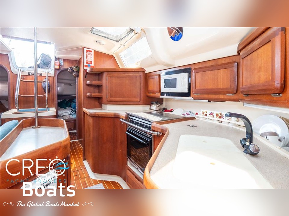 1996 Hunter Legend 430 for sale. View price, photos and Buy 1996 Hunter ...