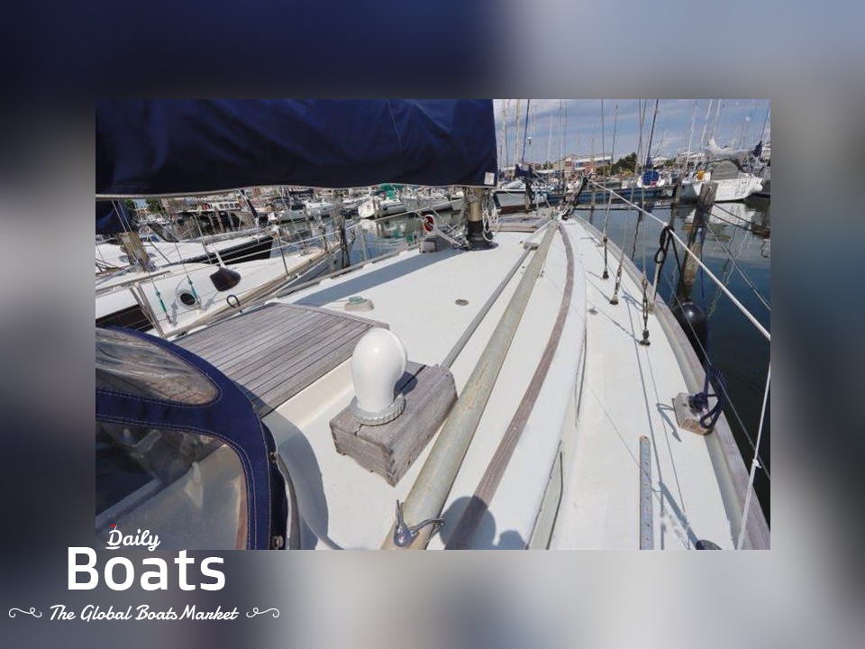 1971 Sparkman & Stephens Deb 33 for sale. View price, photos and Buy ...