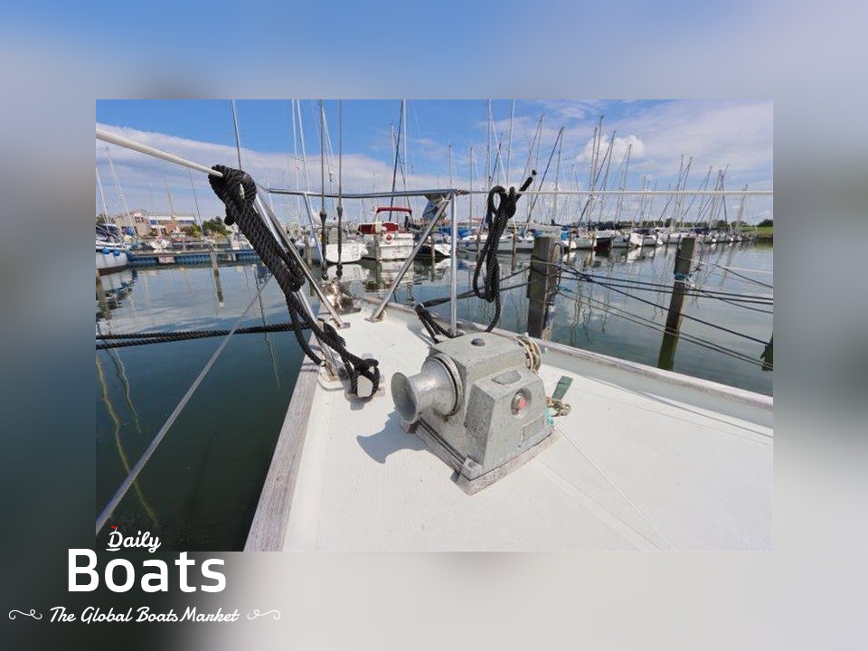 1971 Sparkman & Stephens Deb 33 for sale. View price, photos and Buy ...