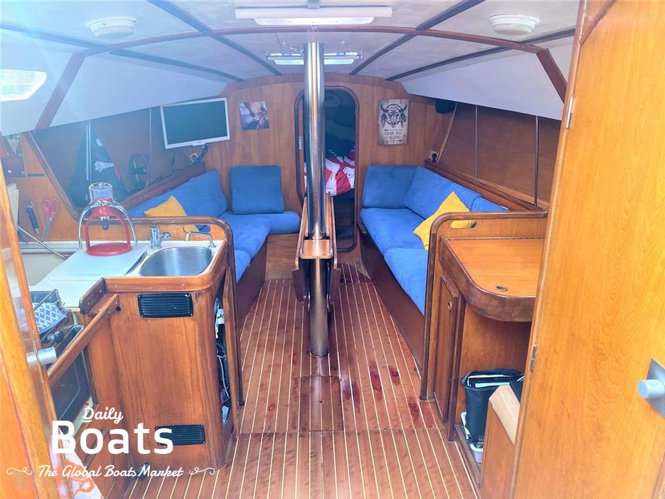 1985 Jeanneau Sun Rise 34 for sale. View price, photos and Buy 1985 ...