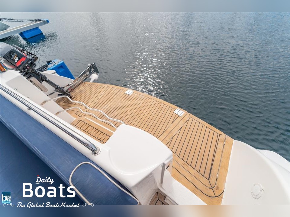 2004 Windy 37 Grand Mistral for sale. View price, photos and Buy 2004 ...