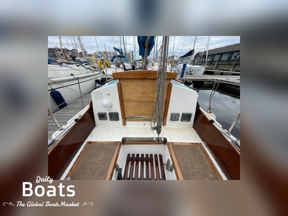 1973 Halcyon 27 for sale. View price, photos and Buy 1973 Halcyon 27 ...