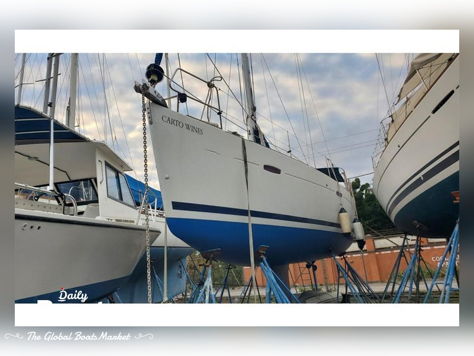 2010 Bénéteau Boats Oceanis 43 for sale. View price, photos and Buy ...