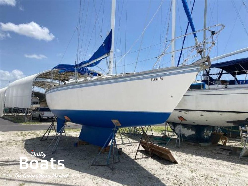 1984 Hunter 34 for sale. View price, photos and Buy 1984 Hunter 34 #350861
